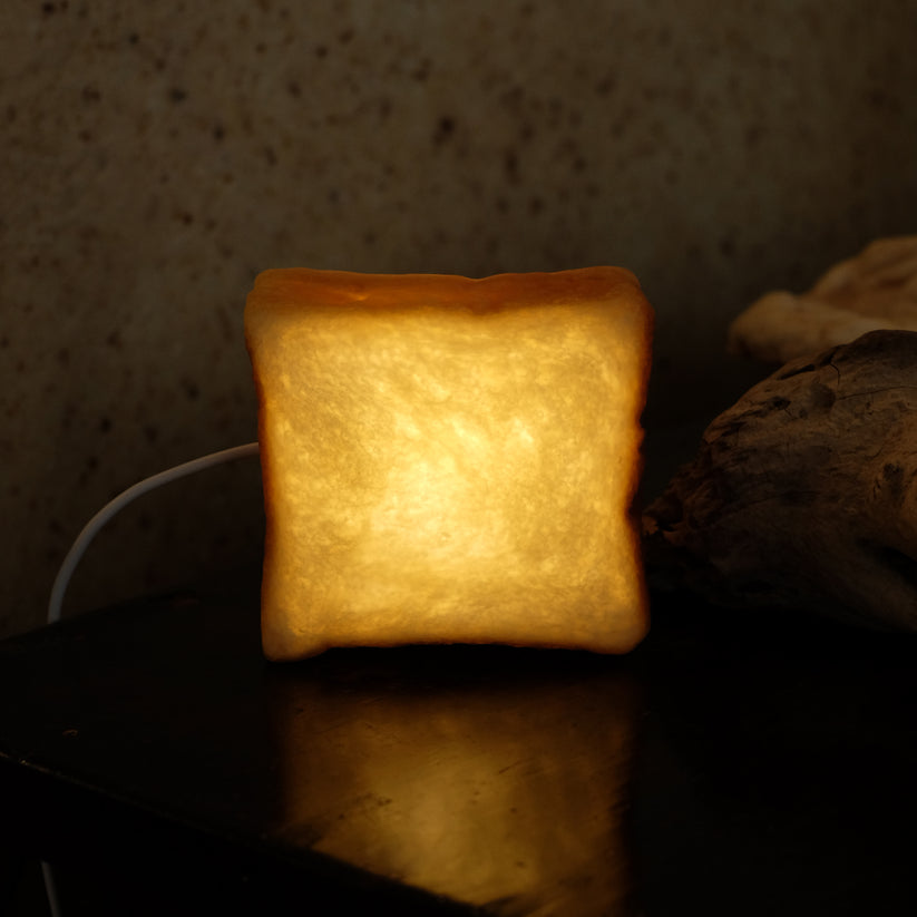 Pampshade Toast A Bread Lamp (USB Type) – Yukiko Morita PAMPSHADE ...