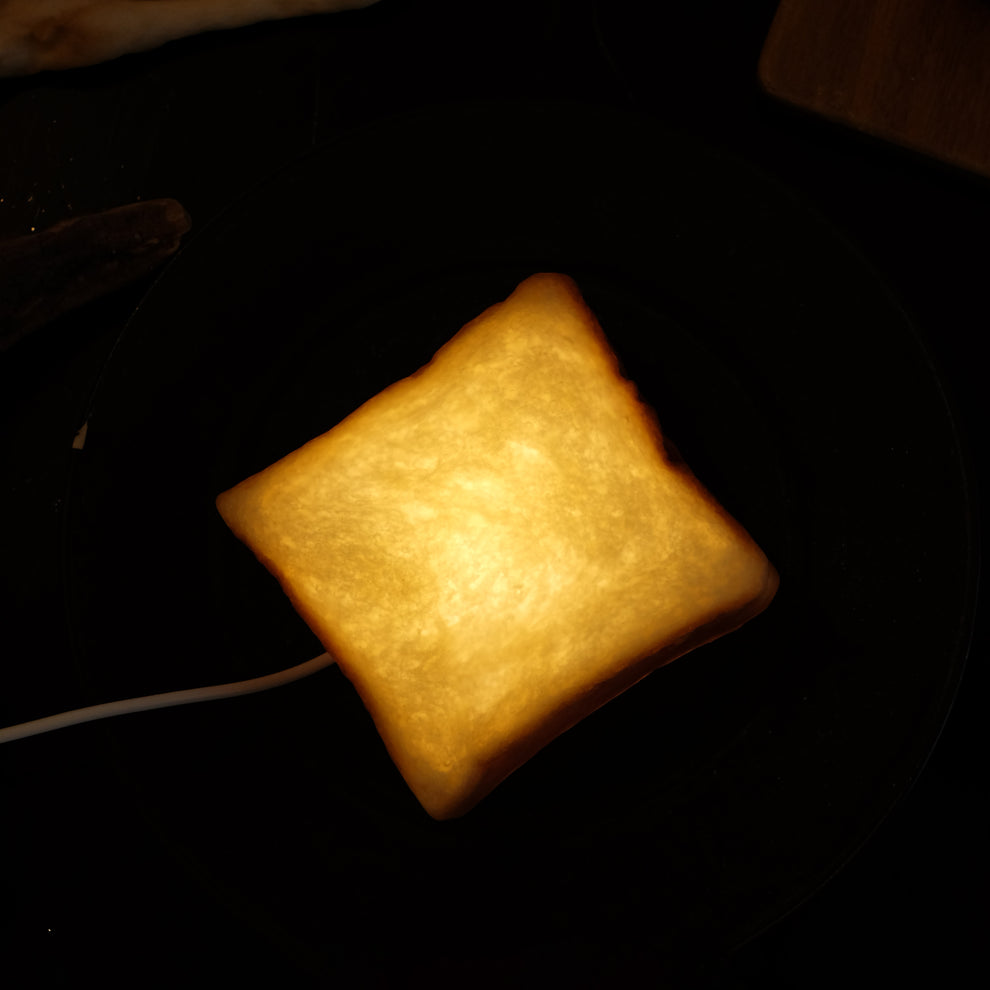 Pampshade Toast A Bread Lamp (USB Type) – Yukiko Morita PAMPSHADE ...