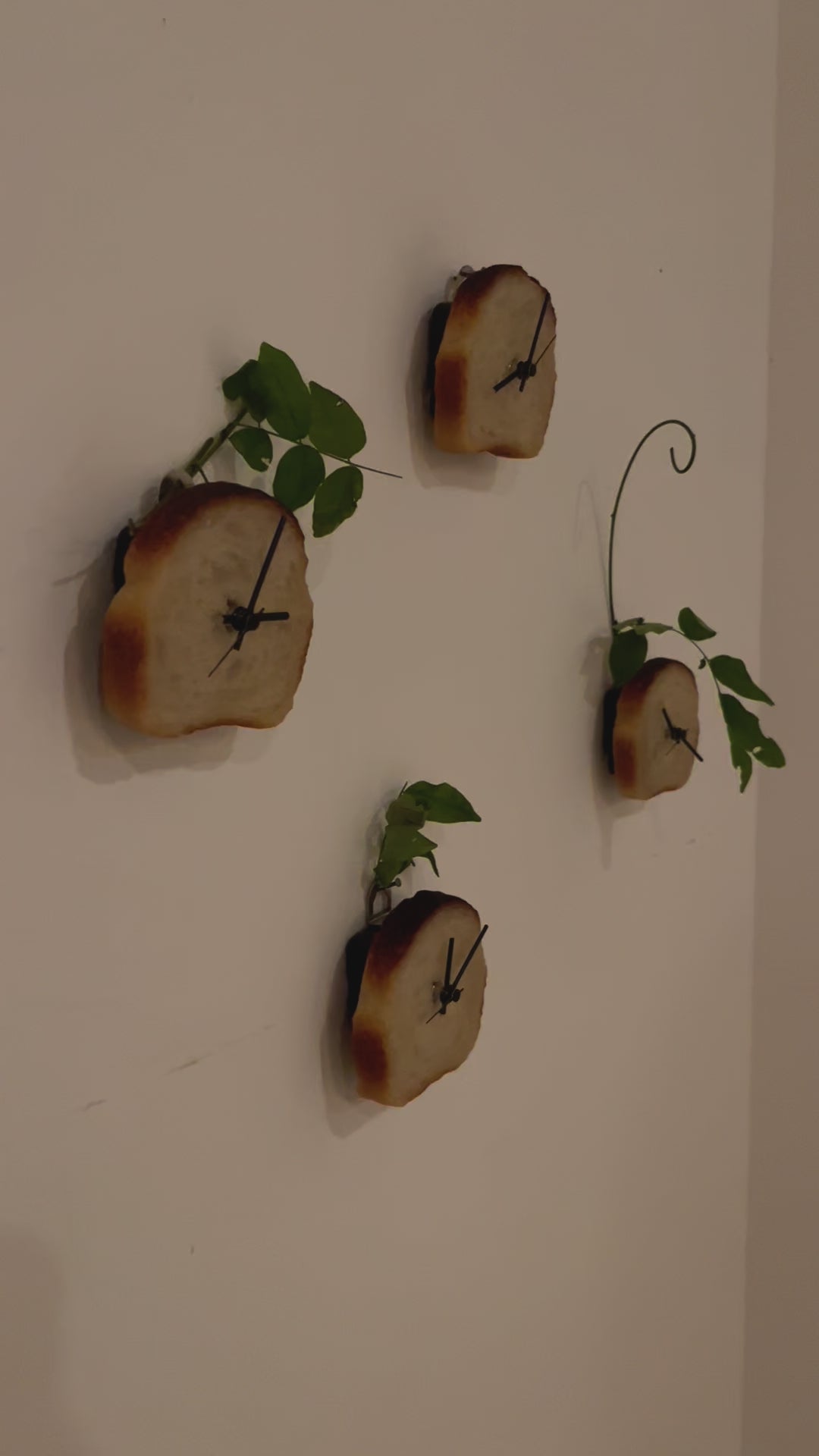 #8【数量限定】Bakery 360° × PAMPSHADE Toast clock – Yukiko Morita PAMPSHADE ...